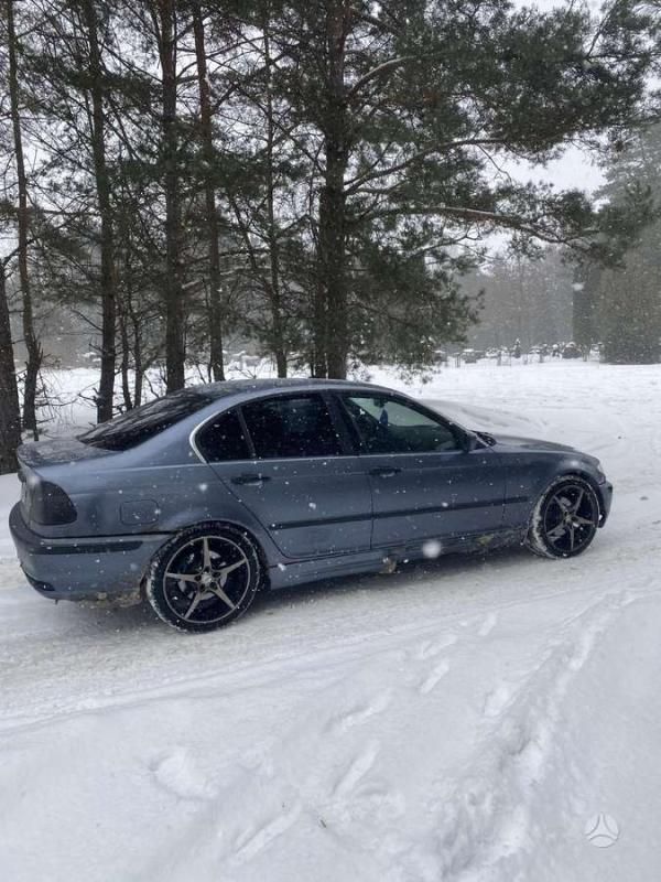 Blue BMW 320 2004 in Kaunas, with an engine capacity of 2.00 L and mileage of 420 thousand km for 1350 €, photo 4 on AUTOMOTO.COM.LV