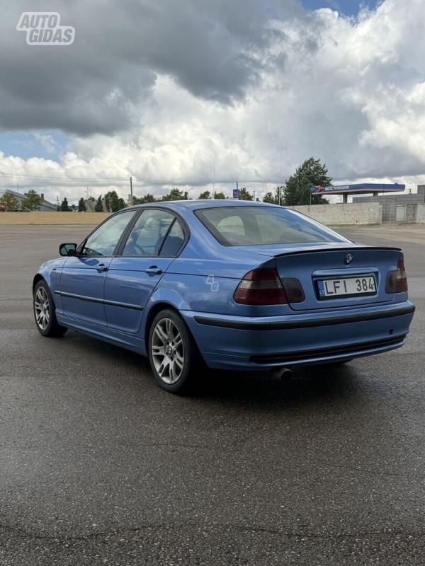 Blue BMW 320 2004 in Mazeikiai, with an engine capacity of 2.00 L and mileage of 374 thousand km for 2000 €, photo 3 on AUTOMOTO.COM.LV