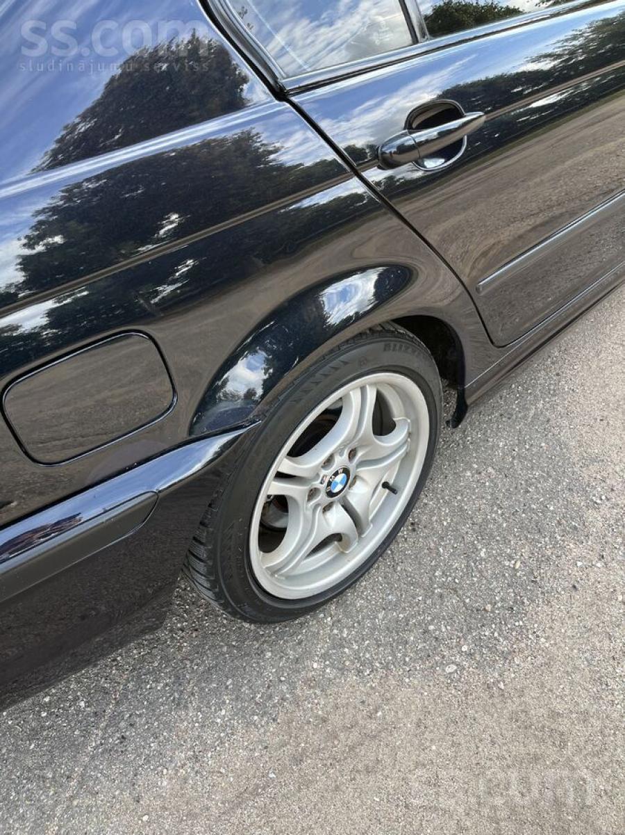 Zils BMW 320 2004 Daugavpils, ar dzinēja tilpumu 2.00 L un nobraukumu 294 tūkst. km par 3650 €, foto 9 vietnē AUTOMOTO.COM.LV