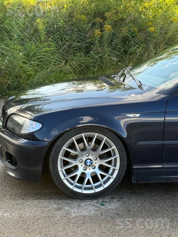 Blue BMW 320 2004 in Riga, with an engine capacity of 2.00 L and mileage of 462 thousand km for 2100 €, photo 4 on AUTOMOTO.COM.LV