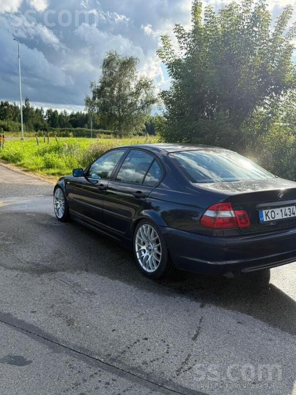 Blue BMW 320 2004 in Riga, with an engine capacity of 2.00 L and mileage of 462 thousand km for 2100 €, photo 6 on AUTOMOTO.COM.LV