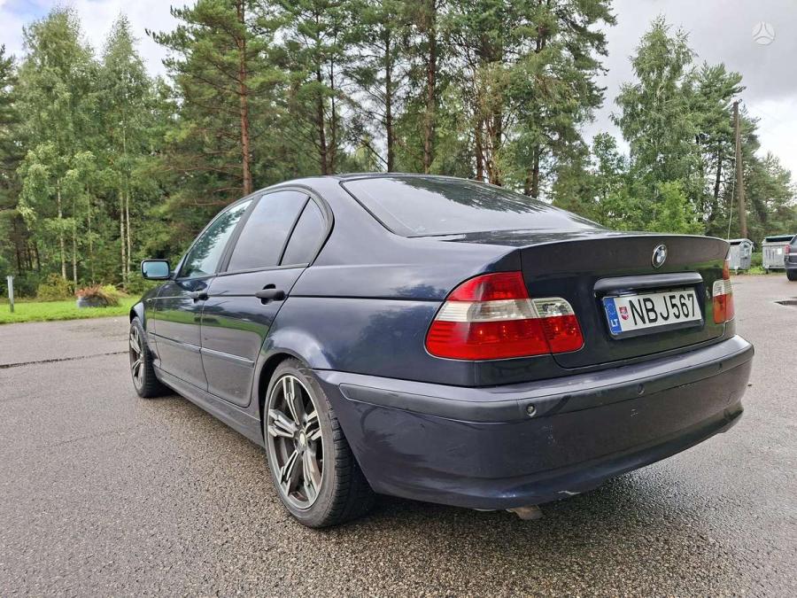 Zils BMW 320 2004 Rokiškis, ar dzinēja tilpumu 2.00 L un nobraukumu 343 tūkst. km par 1450 €, foto 5 vietnē AUTOMOTO.COM.LV