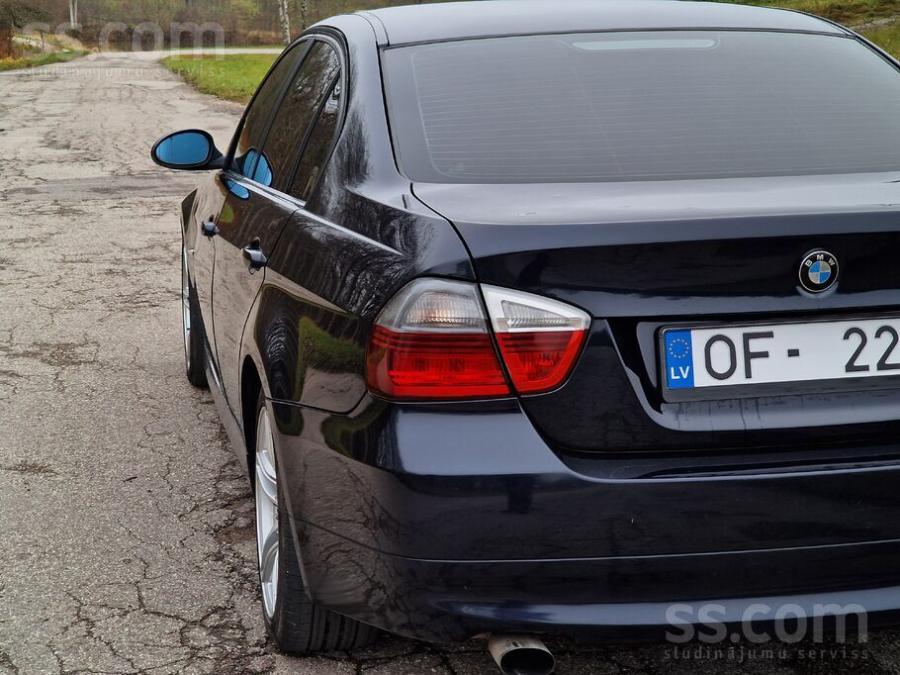Blue BMW 320 2005 in Liepaja, with an engine capacity of 2.00 L and mileage of 320 thousand km for 3500 €, photo 1 on AUTOMOTO.COM.LV