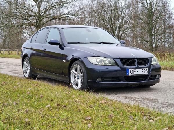 Blue BMW 320 2005 in Liepaja, with an engine capacity of 2.00 L and mileage of 320 thousand km for 3500 €, photo 4 on AUTOMOTO.COM.LV