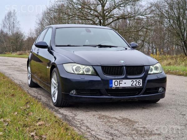Blue BMW 320 2005 in Liepaja, with an engine capacity of 2.00 L and mileage of 320 thousand km for 3500 €, photo 5 on AUTOMOTO.COM.LV