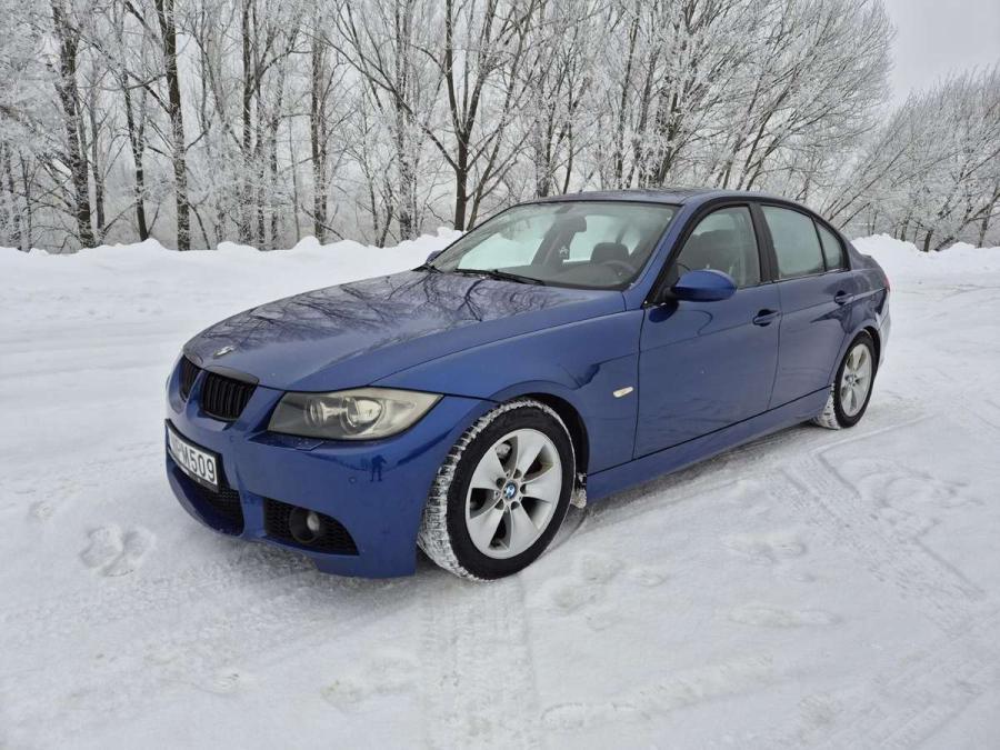 Blue BMW 320 2005 in Kedainiai, with an engine capacity of 2.00 L and mileage of 359 thousand km for 4200 €, photo 1 on AUTOMOTO.COM.LV