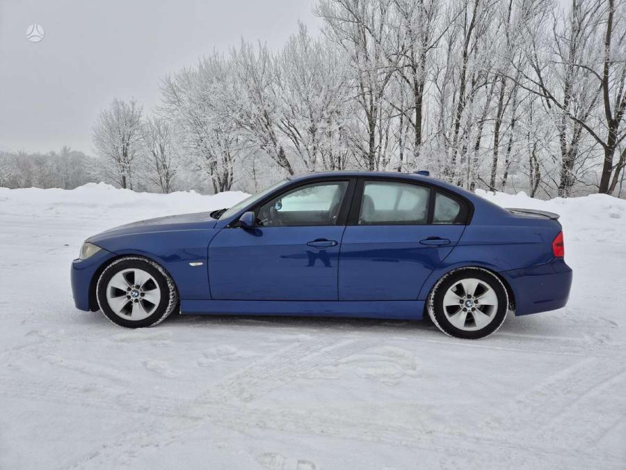 Blue BMW 320 2005 in Kedainiai, with an engine capacity of 2.00 L and mileage of 359 thousand km for 4200 €, photo 8 on AUTOMOTO.COM.LV
