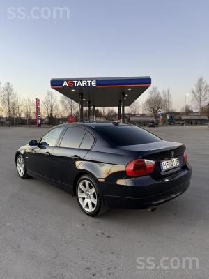 Синий БМВ 320 2005 в Тукумс, объемом двигателя 2.00 л и пробегом 315 тыс. км за 4200 €, фото 4 на AUTOMOTO.COM.LV