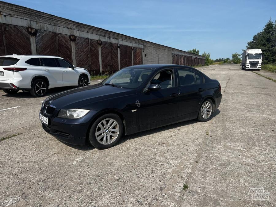 Zils BMW 320 2005 Mažeikiai, ar dzinēja tilpumu 2.00 L un nobraukumu 294 tūkst. km par 2000 €, foto 3 vietnē AUTOMOTO.COM.LV