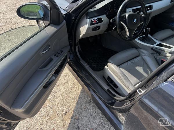 Blue BMW 320 2005 in Mazeikiai, with an engine capacity of 2.00 L and mileage of 294 thousand km for 2000 €, photo 9 on AUTOMOTO.COM.LV