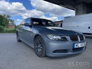 Zils BMW 320 2005 Daugavpils, ar dzinēja tilpumu 2.00 L un nobraukumu 400 tūkst. km par 4000 €, foto 3 vietnē AUTOMOTO.COM.LV