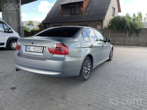 Zils BMW 320 2005 Daugavpils, ar dzinēja tilpumu 2.00 L un nobraukumu 400 tūkst. km par 4000 €, foto 4 vietnē AUTOMOTO.COM.LV