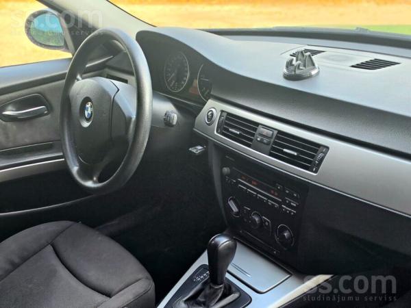 Zils BMW 320 2005 Jelgava, ar dzinēja tilpumu 2.00 L un nobraukumu 380 tūkst. km par 3170 €, foto 10 vietnē AUTOMOTO.COM.LV