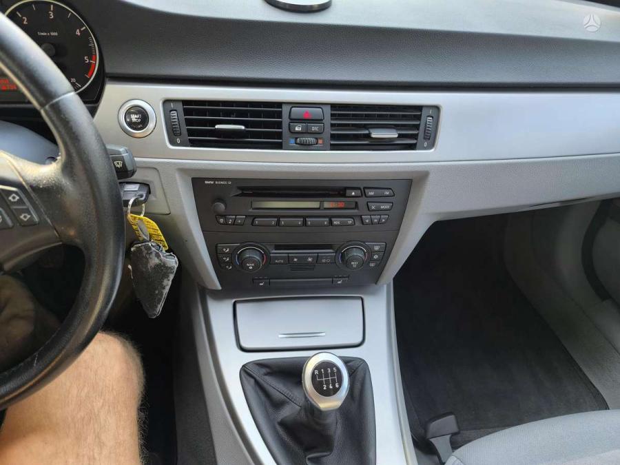 Синий БМВ 320 2005 в Биржай, объемом двигателя 2.00 л и пробегом 292 тыс. км за 2500 €, фото 7 на AUTOMOTO.COM.LV