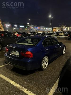 Zils BMW 320 2006 Rīga, ar dzinēja tilpumu 2.00 L un nobraukumu 390 tūkst. km par 5500 €, foto 3 vietnē AUTOMOTO.COM.LV