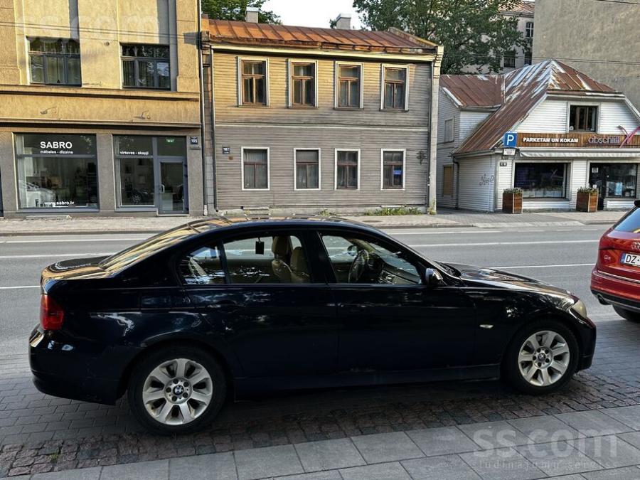 Zils BMW 320 2006 Rīga, ar dzinēja tilpumu 2.00 L un nobraukumu 286 tūkst. km par 3200 €, foto 5 vietnē AUTOMOTO.COM.LV