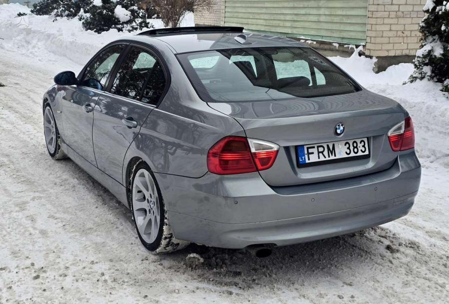 Zils BMW 320 2006 Radviliškis, ar dzinēja tilpumu 2.00 L un nobraukumu 340 tūkst. km par 3400 €, foto 3 vietnē AUTOMOTO.COM.LV