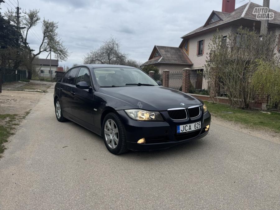 Blue BMW 320 2006 in Salcininkai, with an engine capacity of 2.00 L and mileage of 4 thousand km for 2000 €, photo 13 on AUTOMOTO.COM.LV