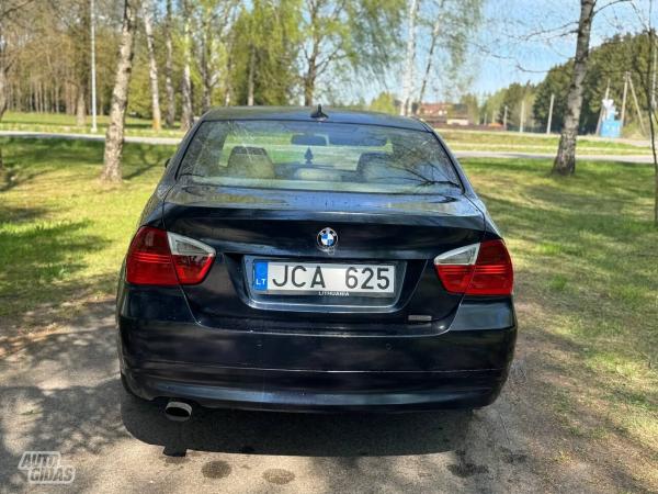 Zils BMW 320 2006 Šalčininkai, ar dzinēja tilpumu 2.00 L un nobraukumu 46 tūkst. km par 1900 €, foto 7 vietnē AUTOMOTO.COM.LV