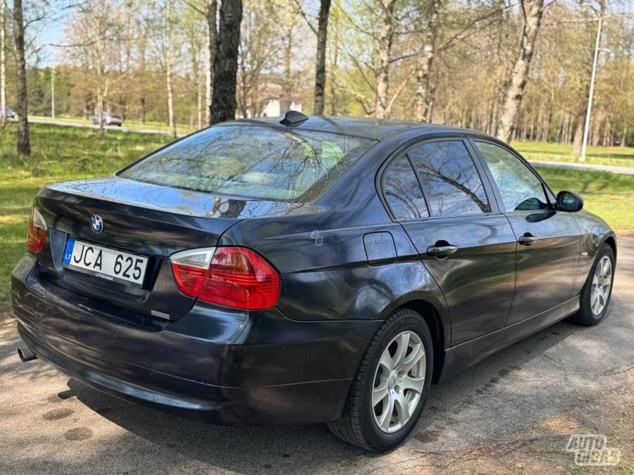 Синий БМВ 320 2006 в Шальчининкай, объемом двигателя 2.00 л и пробегом 46 тыс. км за 1900 €, фото 9 на AUTOMOTO.COM.LV