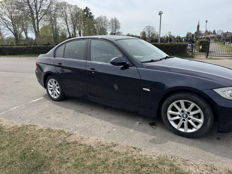 Blue BMW 320 2006 in Silale, with an engine capacity of 2.00 L and mileage of 290 thousand km for 4200 €, photo 5 on AUTOMOTO.COM.LV