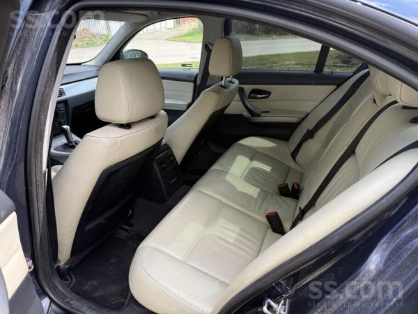 Blue BMW 320 2006 in Riga, with an engine capacity of 2.00 L and mileage of 435 thousand km for 2600 €, photo 5 on AUTOMOTO.COM.LV