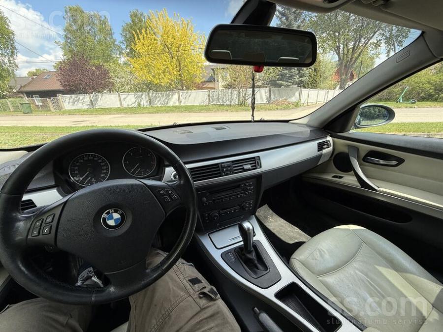 Blue BMW 320 2006 in Riga, with an engine capacity of 2.00 L and mileage of 435 thousand km for 2600 €, photo 7 on AUTOMOTO.COM.LV