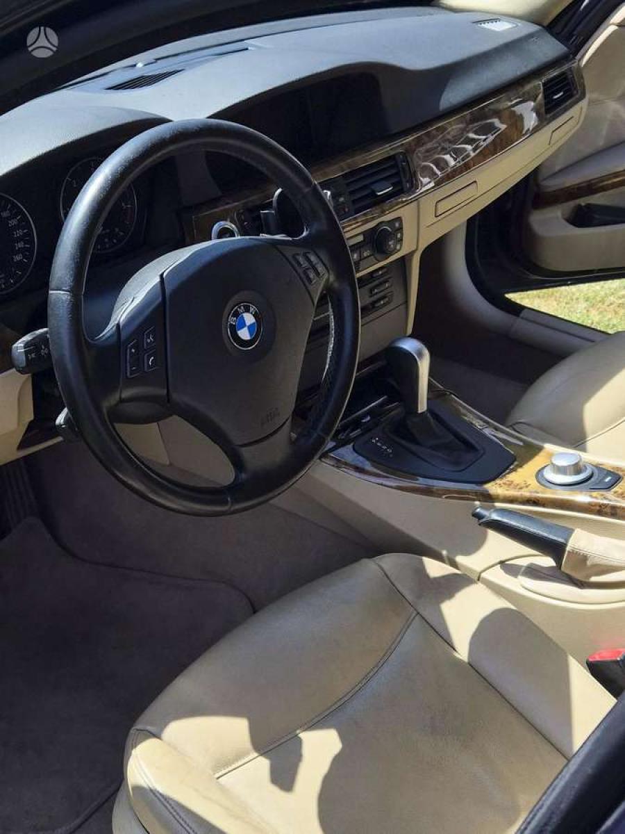 Blue BMW 320 2006 in Vilnius, with an engine capacity of 2.00 L and mileage of 417 thousand km for 3500 €, photo 9 on AUTOMOTO.COM.LV