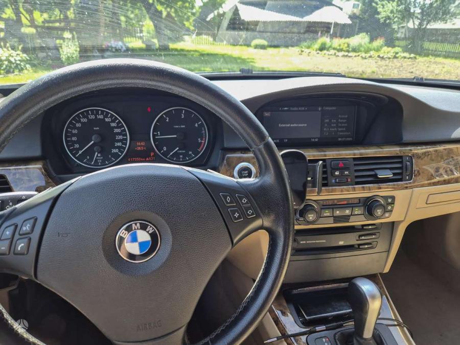 Blue BMW 320 2006 in Vilnius, with an engine capacity of 2.00 L and mileage of 417 thousand km for 3500 €, photo 15 on AUTOMOTO.COM.LV