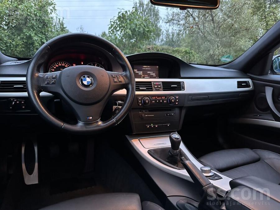 Blue BMW 320 2006 in Tukums, with an engine capacity of 2.00 L and mileage of 363 thousand km for 5990 €, photo 12 on AUTOMOTO.COM.LV
