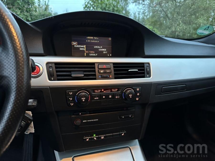 Blue BMW 320 2006 in Tukums, with an engine capacity of 2.00 L and mileage of 363 thousand km for 5990 €, photo 21 on AUTOMOTO.COM.LV