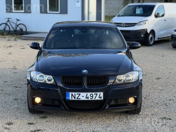 BMW 320 2006 in Valmiera on AUTOMOTO.COM.LV Blue BMW 320 2006 in Valmiera, with an engine capacity of 2.00 L and mileage of 240 thousand km for 4250 €, photo 4 on AUTOMOTO.COM.LV