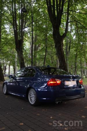 Zils BMW 320 2006 Liepāja, ar dzinēja tilpumu 2.00 L un nobraukumu 378 tūkst. km par 4600 €, foto 3 vietnē AUTOMOTO.COM.LV