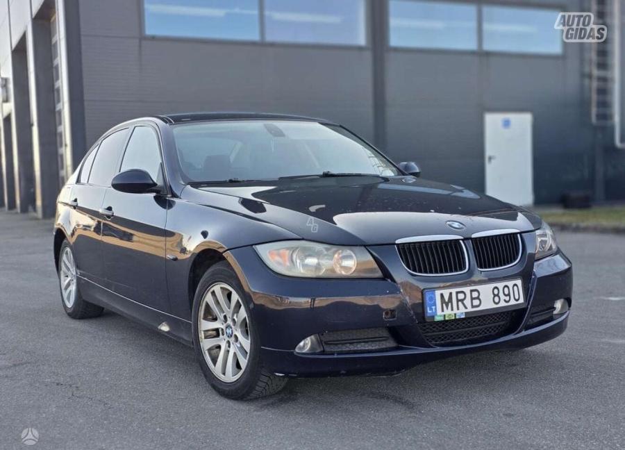 Zils BMW 320 2007 Panevēža, ar dzinēja tilpumu 2.00 L un nobraukumu 4 tūkst. km par 2150 €, foto 1 vietnē AUTOMOTO.COM.LV