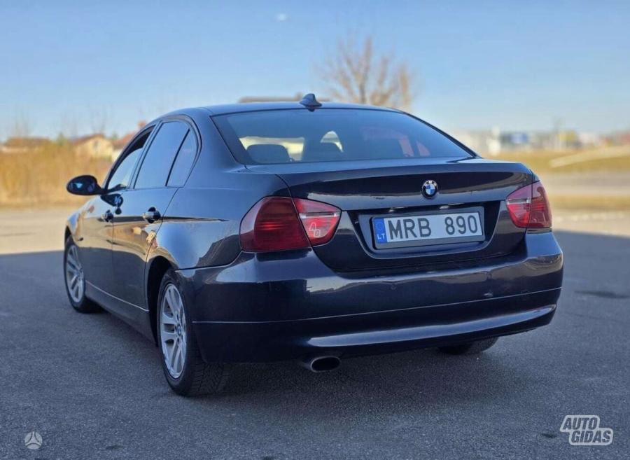 Zils BMW 320 2007 Panevēža, ar dzinēja tilpumu 2.00 L un nobraukumu 4 tūkst. km par 2150 €, foto 11 vietnē AUTOMOTO.COM.LV