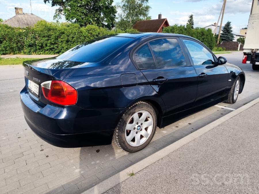 Blue BMW 320 2007 in Riga, with an engine capacity of 2.00 L and mileage of 350 thousand km for 3100 €, photo 9 on AUTOMOTO.COM.LV