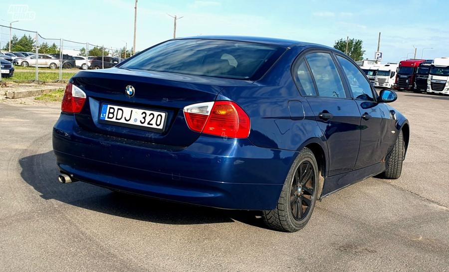 Blue BMW 320 2007 in Vilnius, with an engine capacity of 2.00 L and mileage of 190 thousand km for 2100 €, photo 3 on AUTOMOTO.COM.LV