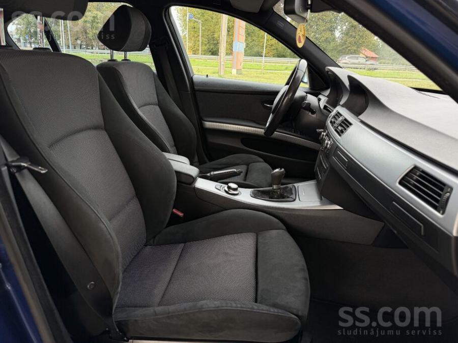 Zils BMW 320 2007 Ogre, ar dzinēja tilpumu 2.00 L un nobraukumu 328 tūkst. km par 4100 €, foto 17 vietnē AUTOMOTO.COM.LV