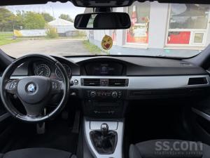 Zils BMW 320 2007 Ogre, ar dzinēja tilpumu 2.00 L un nobraukumu 328 tūkst. km par 4100 €, foto 18 vietnē AUTOMOTO.COM.LV