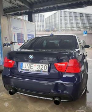Blue BMW 320 2008 in Vilnius, with an engine capacity of 2.00 L and mileage of 328 thousand km for 4400 €, photo 4 on AUTOMOTO.COM.LV