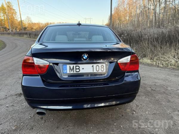 Zils BMW 320 2008 Jelgava, ar dzinēja tilpumu 2.00 L un nobraukumu 295 tūkst. km par 4200 €, foto 3 vietnē AUTOMOTO.COM.LV