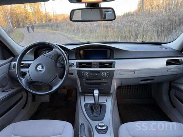 Zils BMW 320 2008 Jelgava, ar dzinēja tilpumu 2.00 L un nobraukumu 295 tūkst. km par 4200 €, foto 10 vietnē AUTOMOTO.COM.LV