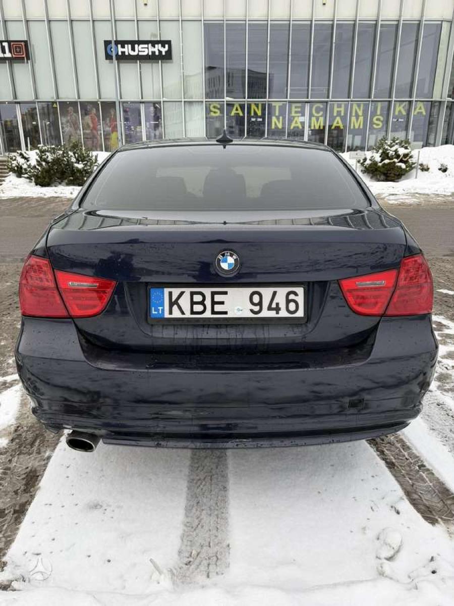 Blue BMW 320 2008 in Vilnius, with an engine capacity of 2.00 L and mileage of 314 thousand km for 4600 €, photo 4 on AUTOMOTO.COM.LV