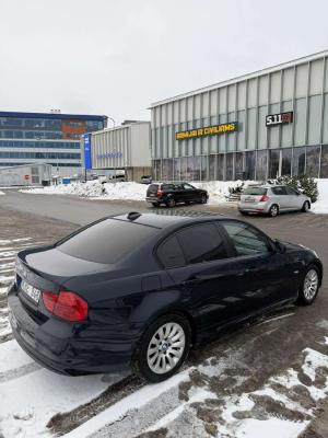 Blue BMW 320 2008 in Vilnius, with an engine capacity of 2.00 L and mileage of 314 thousand km for 4600 €, photo 5 on AUTOMOTO.COM.LV