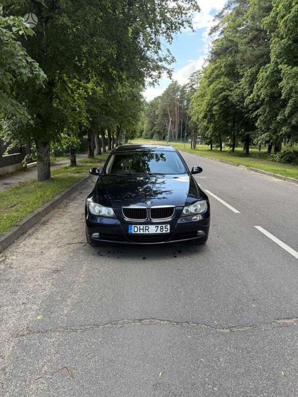 Синий БМВ 320 2008 в Вильнюс, объемом двигателя 2.00 л и пробегом 220 тыс. км за 3550 €, фото 1 на AUTOMOTO.COM.LV