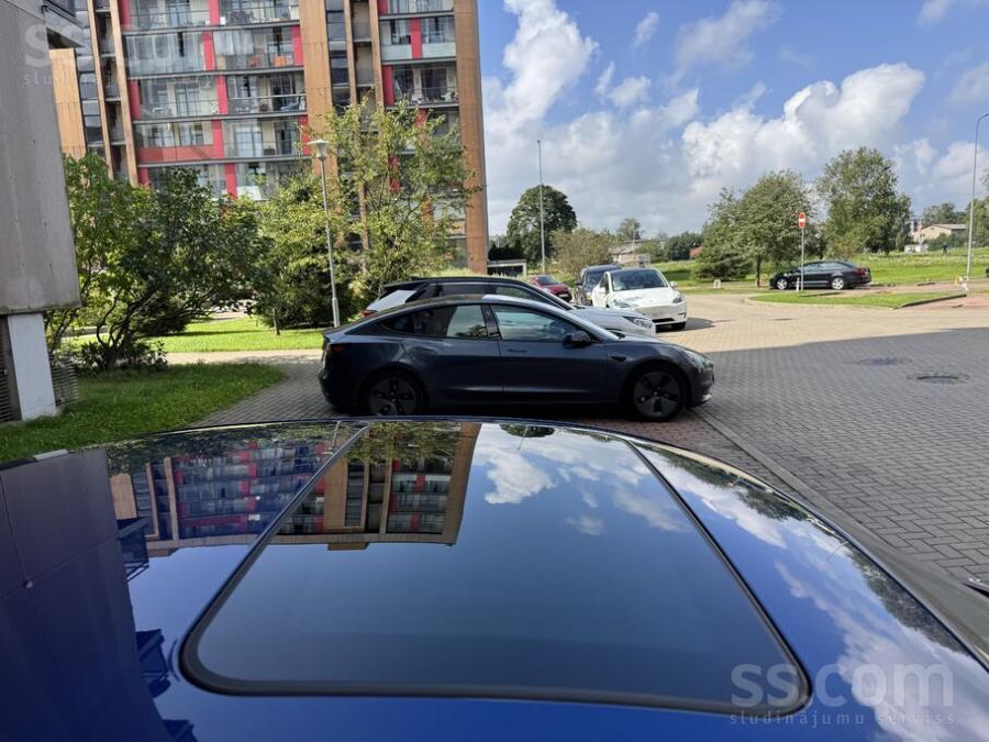 Blue BMW 320 2008 in Riga, with an engine capacity of 2.00 L and mileage of 379 thousand km for 5690 €, photo 7 on AUTOMOTO.COM.LV