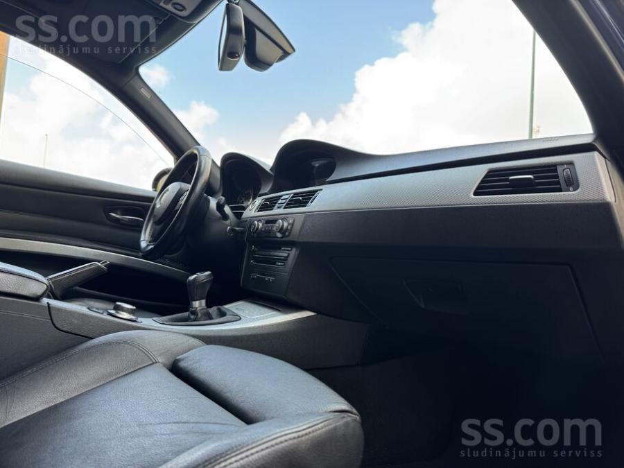 Blue BMW 320 2008 in Riga, with an engine capacity of 2.00 L and mileage of 379 thousand km for 5690 €, photo 10 on AUTOMOTO.COM.LV