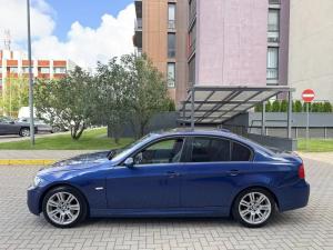 Blue BMW 320 2008 in Riga, with an engine capacity of 2.00 L and mileage of 379 thousand km for 5690 €, photo 3 on AUTOMOTO.COM.LV