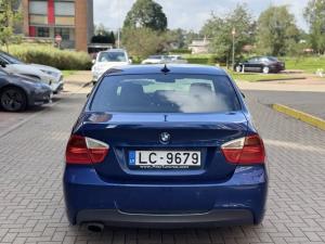 Blue BMW 320 2008 in Riga, with an engine capacity of 2.00 L and mileage of 379 thousand km for 5690 €, photo 5 on AUTOMOTO.COM.LV