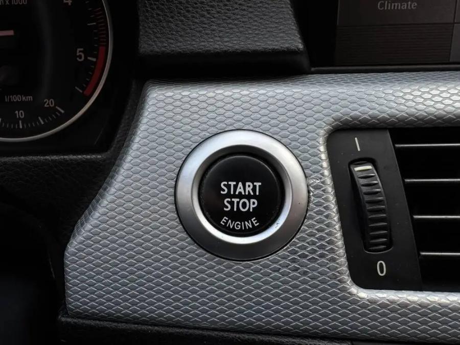 Blue BMW 320 2008 in Riga, with an engine capacity of 2.00 L and mileage of 379 thousand km for 5690 €, photo 28 on AUTOMOTO.COM.LV